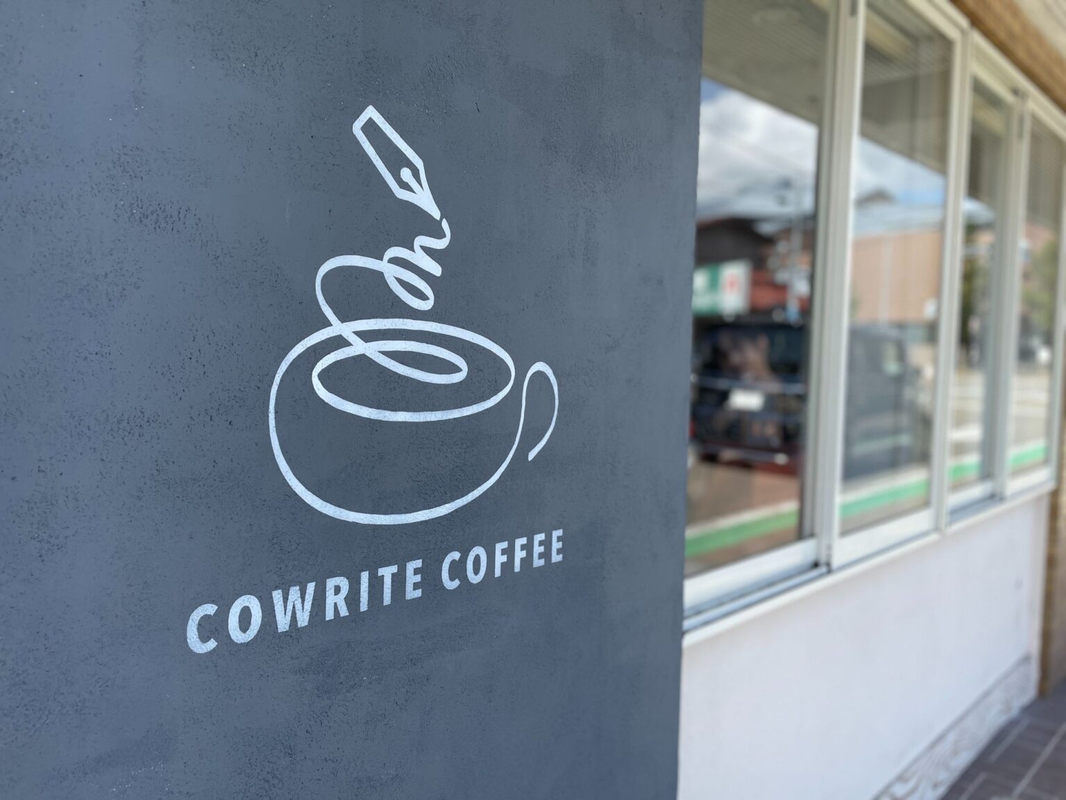 『COWRITE COFFEE（コライトコーヒー）』かぼちゃに入ったインパクト大の月変わりプリン【PR】｜まんぷく金沢